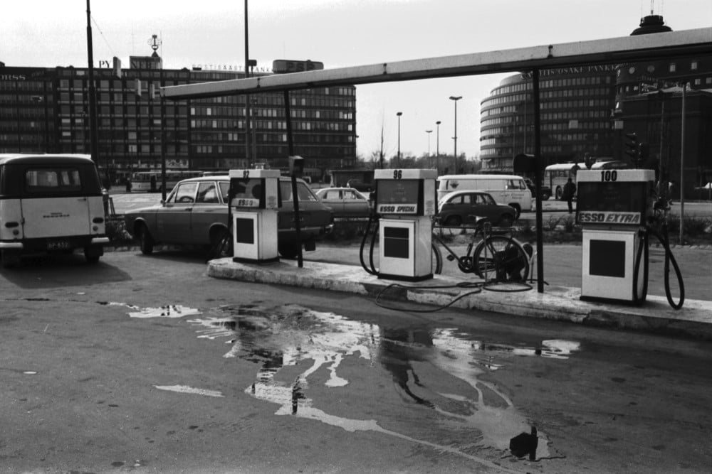 Päivän huoltoasema: Helsingin Hakaniementorin Esso - Autotoday