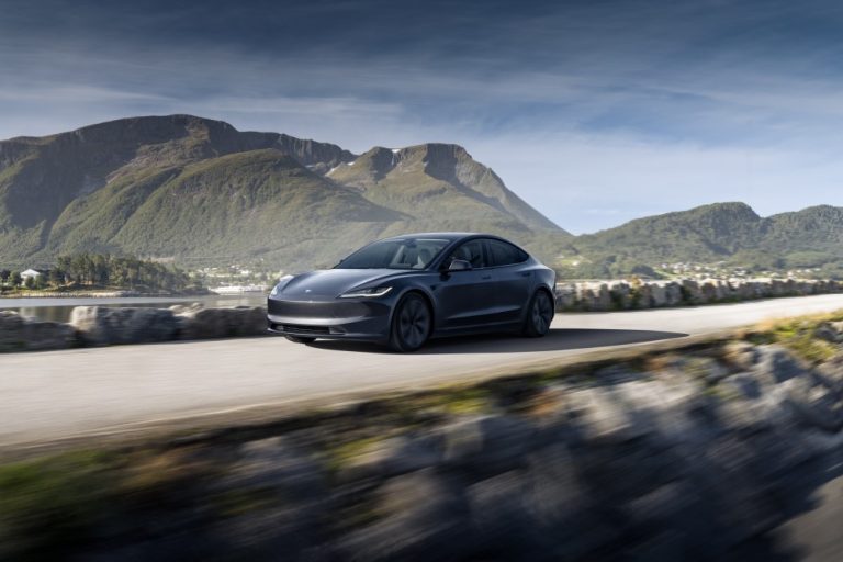 Uusimmalla Tesla Model 3 -mallilla pääsee yli 700 km - Autotoday