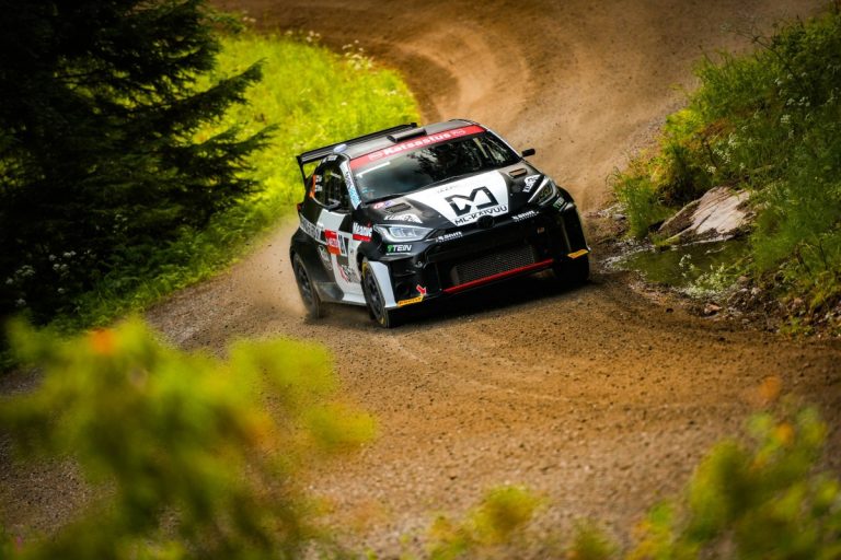 Juha Salo nousi Jyväskylässä SM-sarjan SM5-luokan kärkeen - Autotoday